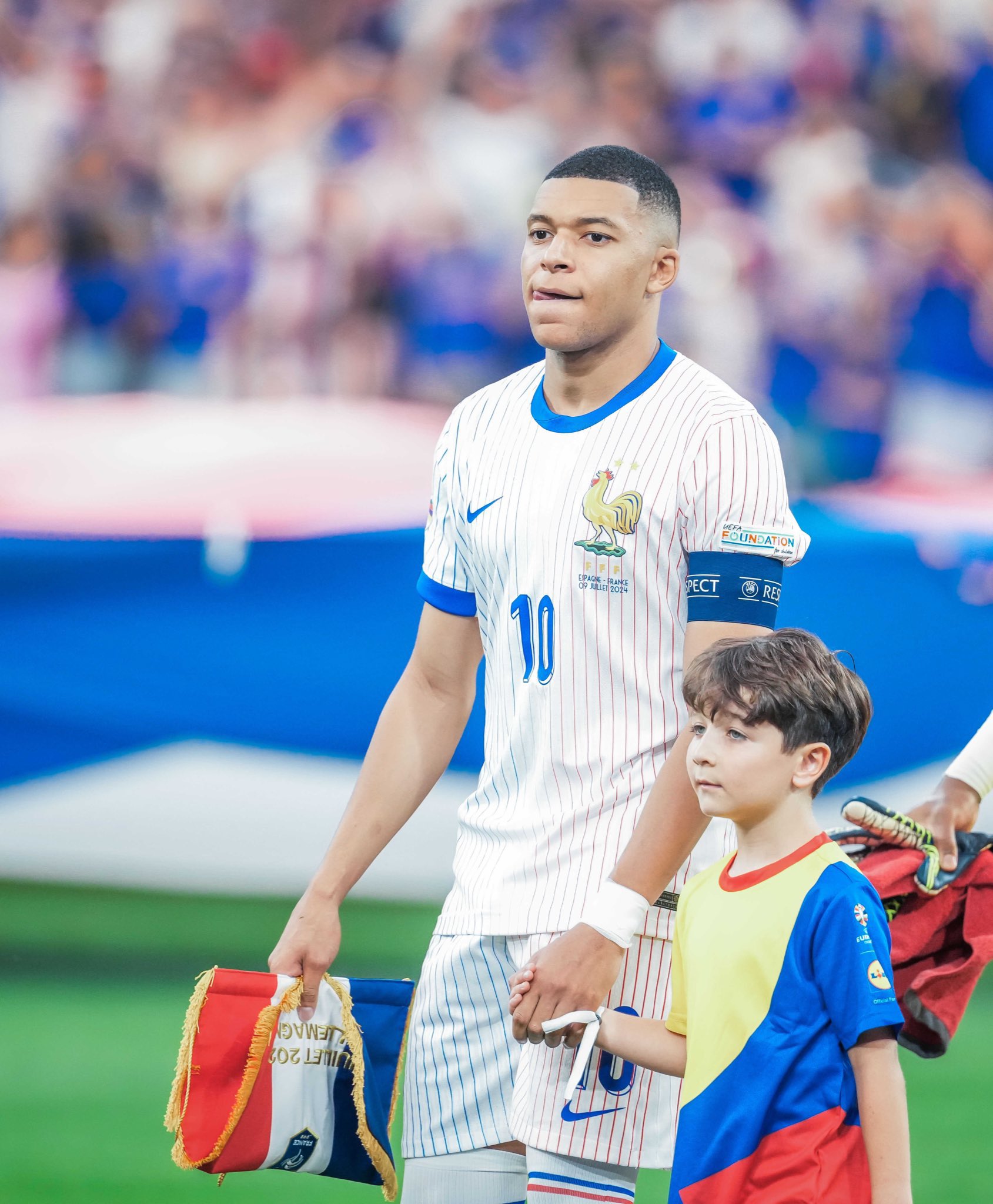 You'll never guess how many languages Kylian Mbappé speaks! - Real Madrid You'll never guess how many languages Kylian Mbappé speaks! - Real Madrid